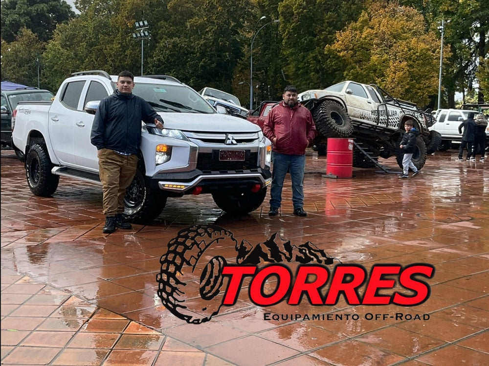 Camionetas 4x4 Off road venta de neumáticos -Torres Equipamientos